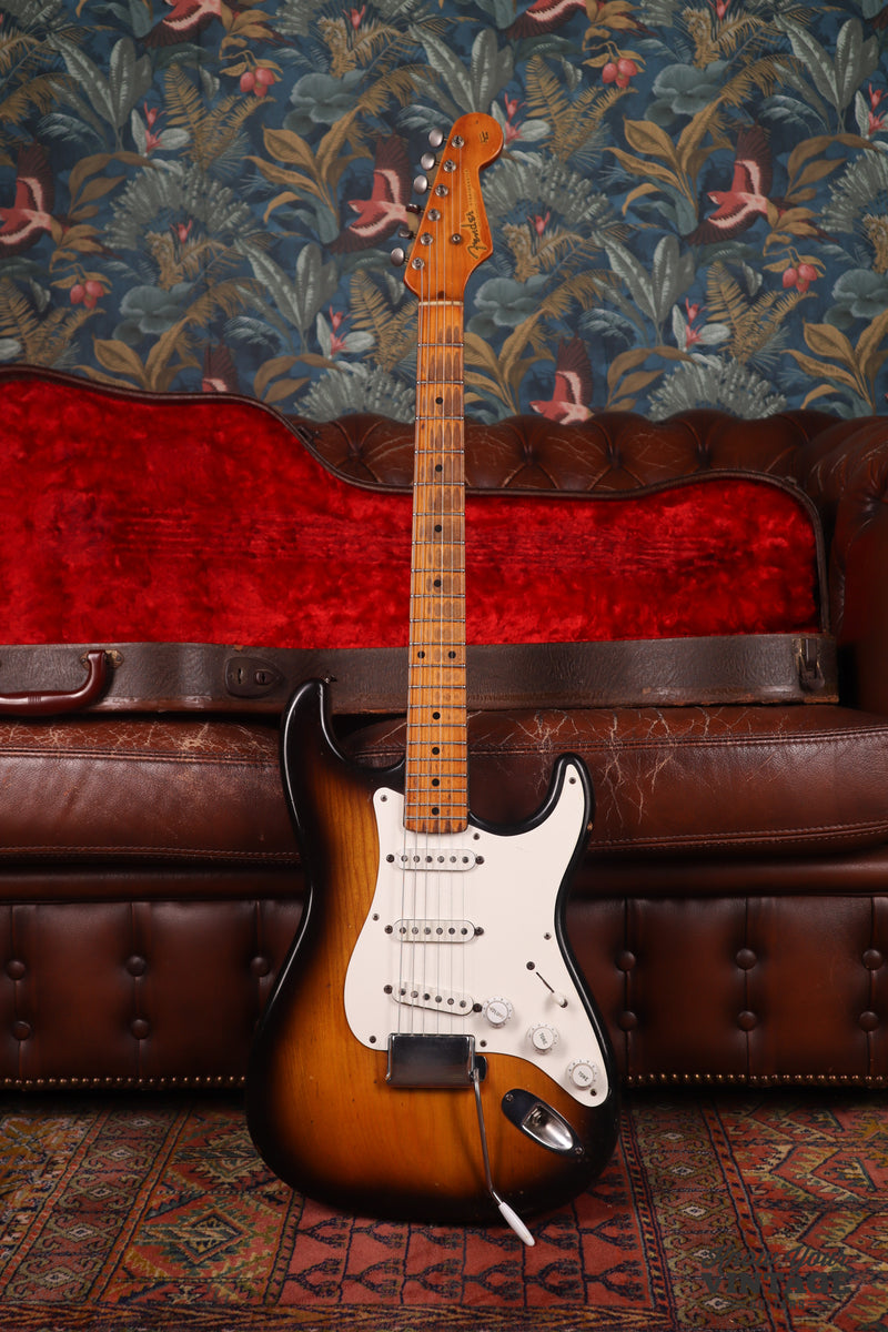 1954 Fender Stratocaster – Know Your Vintage Guitars